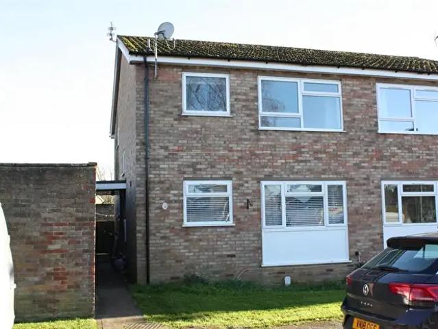 2 Bedroom Flat To Rent In Pym Walk, Thame, OX9