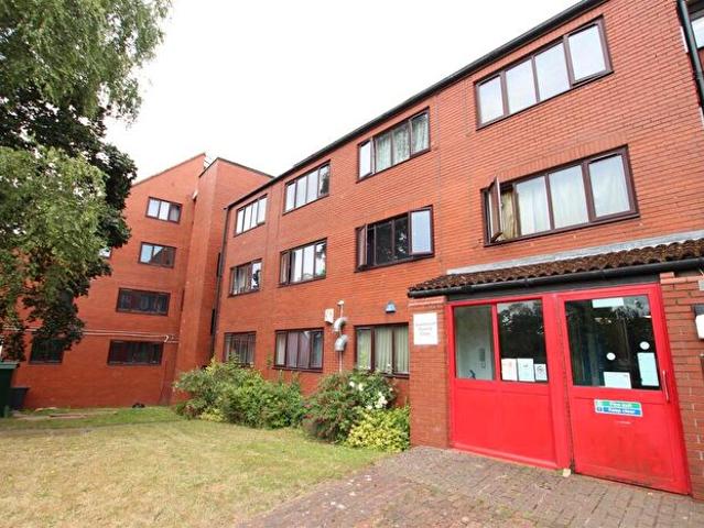 2 Bedroom Flat To Rent In Pyramid Close, Northampton, NN3