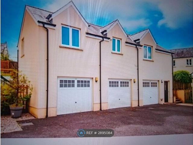 2 Bedroom Flat To Rent In Parc Pencrug, Llandeilo, SA19
