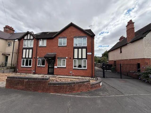 2 Bedroom Flat To Rent In Percy Court, Percy Street, Stratford Upon Avon, Warwickshire, CV37