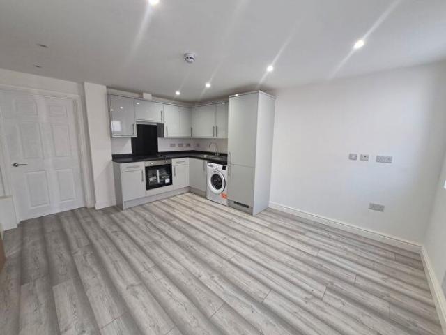 2 Bedroom Flat To Rent In Peveril Street, Nottingham, NG7