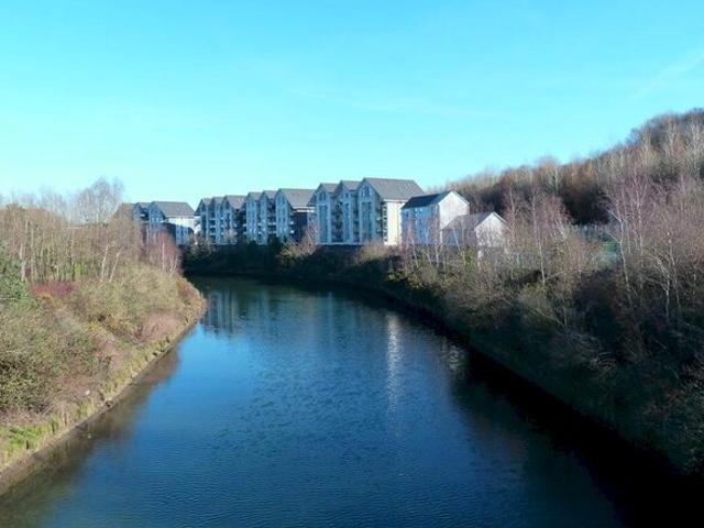 2 Bedroom Flat To Rent In Phoebe Road, Copper Quarter, Swansea, SA1