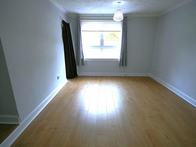 2 Bedroom Flat To Rent In Pollokshaws Road, Sizeable Bed Unfurnished Apartment, Gorbals Available /, G41