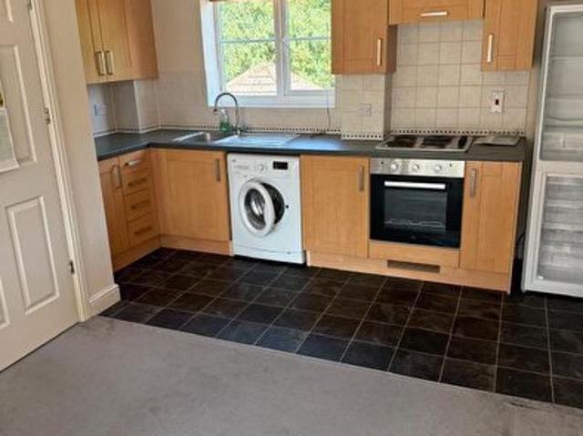2 Bedroom Flat To Rent In Poppy Fields, Kettering, NN16