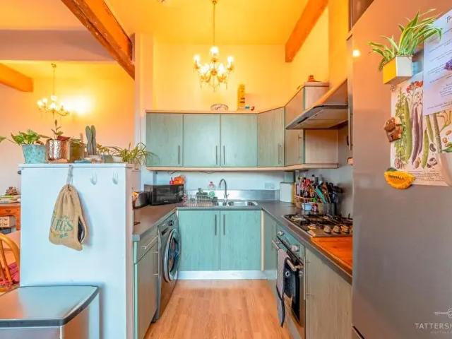 2 Bedroom Flat To Rent In Raleigh Street, Raleigh Square Raleigh Street, NG7