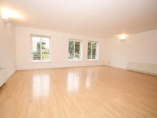 2 Bedroom Flat To Rent In Randolph Gate, Jordanhill, Glasgow, G11