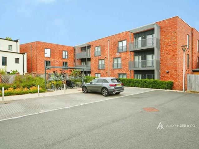 2 Bedroom Flat To Rent In Roberts Drive, Ambrosden, Bicester, OX25