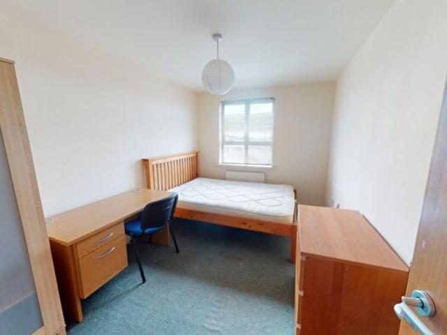 2 Bedroom Flat To Rent In Royal Victoria Court, NG7