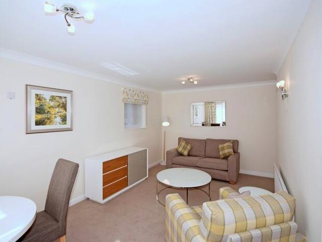 2 Bedroom Flat To Rent In St Thomas Mews, Oxford, OX1
