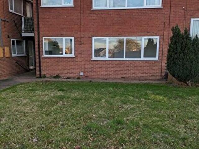 2 Bedroom Flat To Rent In Stanhome Court, West Bridgford, NG2