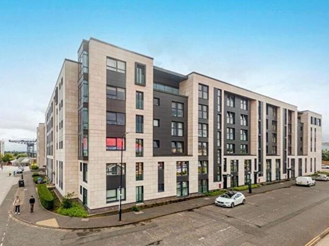 2 Bedroom Flat To Rent In Stunning. Bed P/F @ Minerva Way, Epc Band B!, G3