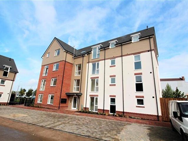2 Bedroom Flat To Rent In Susan House, CV21