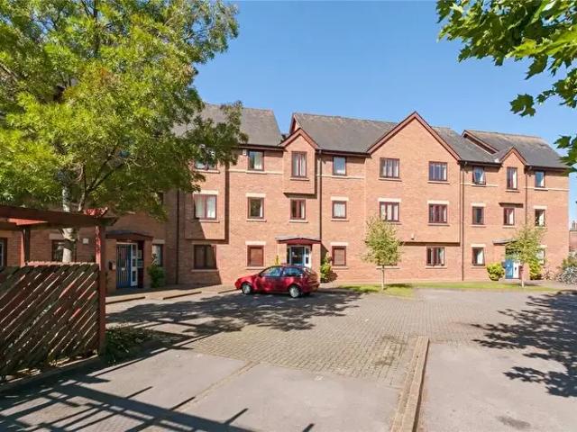 2 Bedroom Flat To Rent In Swan Court, Paradise Street, Oxford, OX1