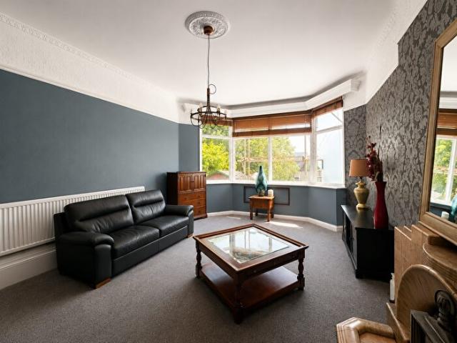 2 Bedroom Flat To Rent In Swansea, SA1