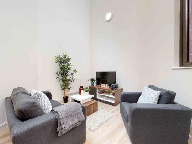 2 Bedroom Flat to Rent in Sheffield City Centre