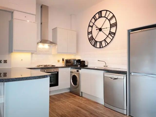 2 Bedroom Flat To Rent In Short Term Let, Lillington Road, Leamington Spa, CV32