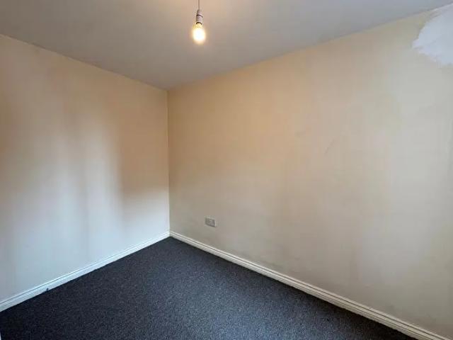 2 Bedroom Flat To Rent In Signals Drive, Coventry, CV3