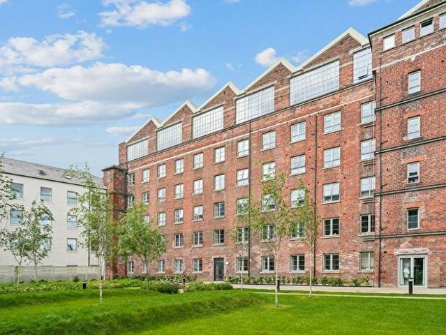 2 Bedroom Flat To Rent In Spinner Court, Glasgow, Glasgow City, G5