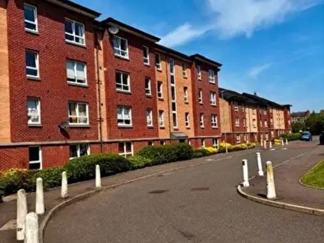2 Bedroom Flat To Rent In Springfield Gardens, Glasgow, G31