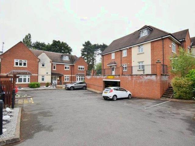 2 Bedroom Flat To Rent In Tamworth Road, Sutton Coldfield, B75