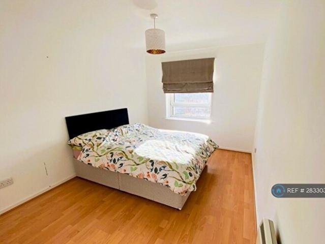 2 Bedroom Flat To Rent In Taylor Place, Glasgow, G4