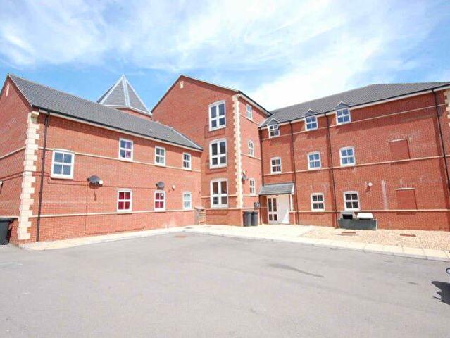 2 Bedroom Flat To Rent In The Towers, Station Road, Desborough, NN14
