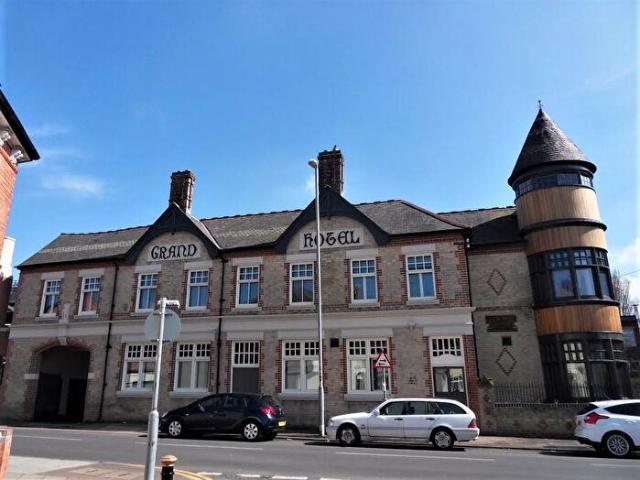 2 Bedroom Flat To Rent In The Grand Hotel, Canal Street, South Wigston, LE18