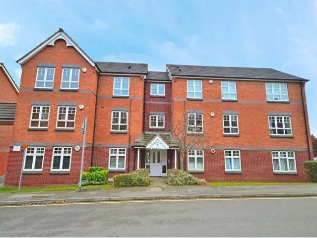 2 Bedroom Flat To Rent In The Nurseries, Northampton, NN1