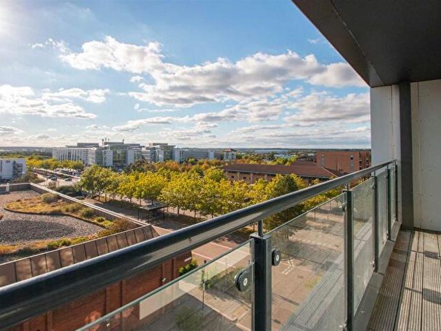 2 Bedroom Flat To Rent In The Residences, Silbury Boulevard, MK9