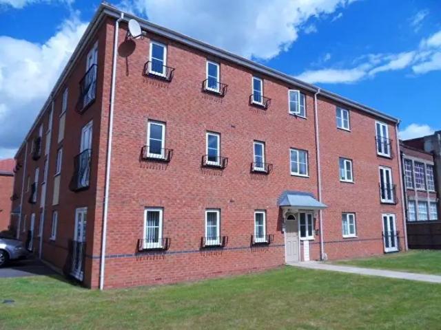 2 Bedroom Flat To Rent In Thomas Forman House, Stanhope Avenue, NG5