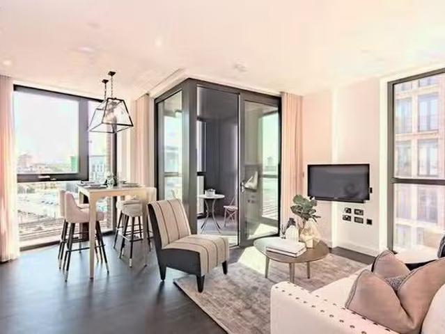 2 Bedroom Flat To Rent In Thornes House, London, SW11
