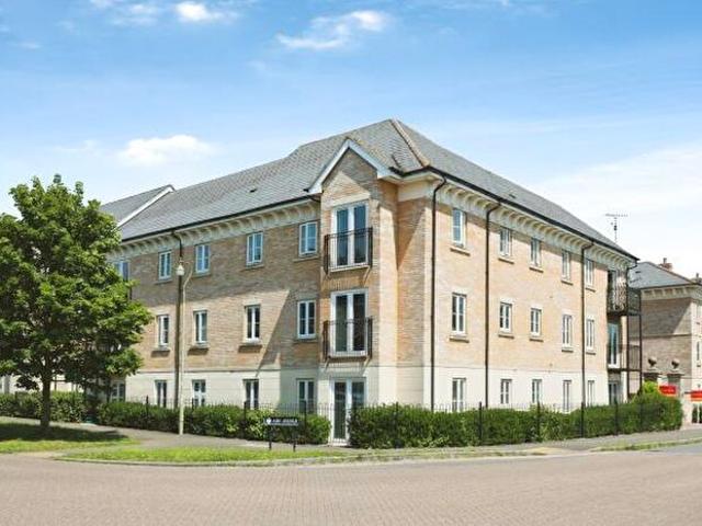 2 Bedroom Flat To Rent In Trefoil Way, Carterton, OX18