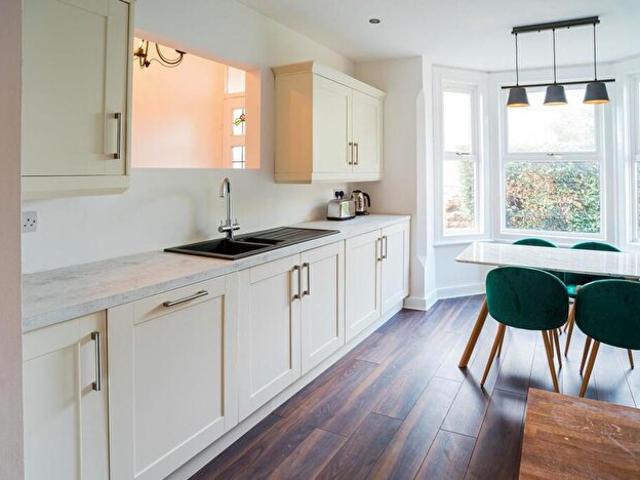 2 Bedroom Flat To Rent In Trevelyan Road, West Bridgford, NG2