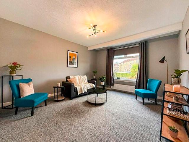 2 Bedroom Flat To Rent In Troon Street, Dalmarnock, Glasgow, G40