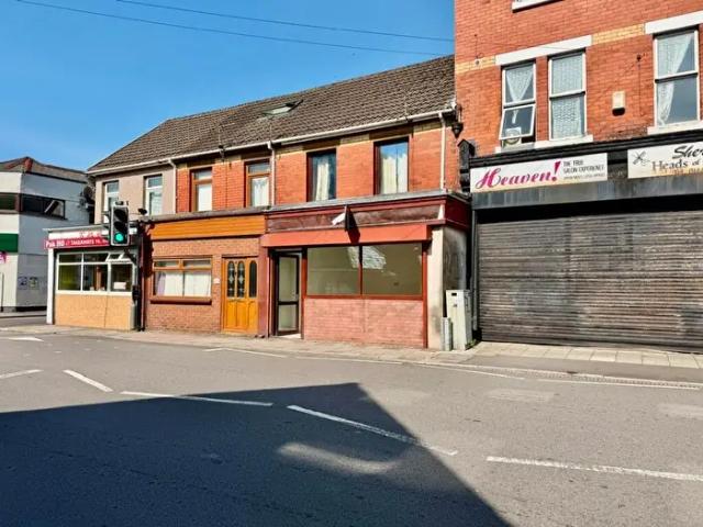 2 Bedroom Flat To Rent In Troedyrhiw, Merthyr Tydfil, CF48