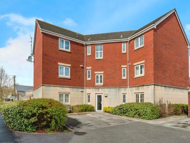 2 Bedroom Flat To Rent In Village Drive, Bryngwyn Village, Gorseinon, SA4