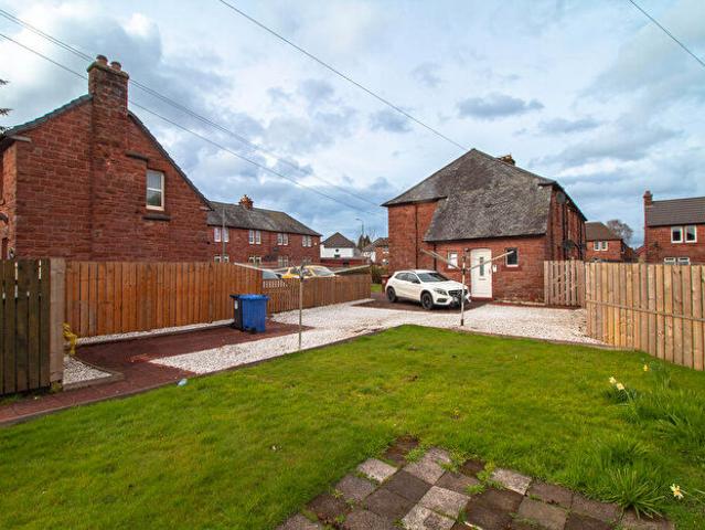 2 Bedroom Flat To Rent In Wylie Avenue, Alexandria, G83