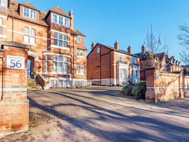 2 Bedroom Flat To Rent In Warwick New Road, Leamington Spa, CV32
