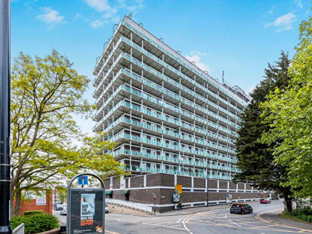 2 Bedroom Flat To Rent In Wellington Street, Northampton, Northamptonshire, NN1