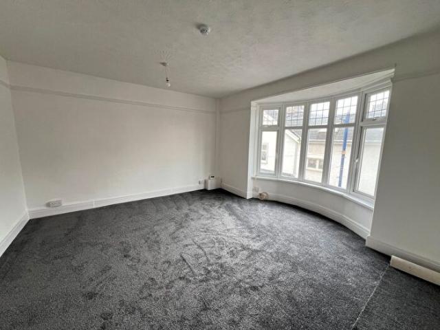 2 Bedroom Flat To Rent In Wellst, Porthcawl, CF36