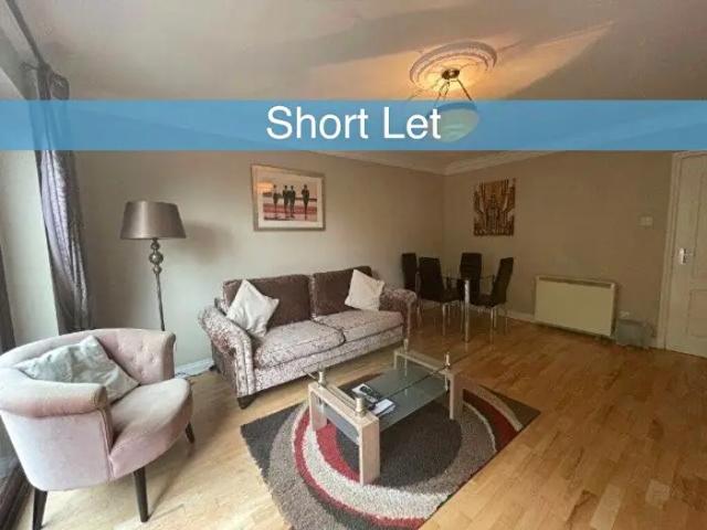 2 Bedroom Flat To Rent In West Bridgford, Fox Road,, Nottingham, NG2