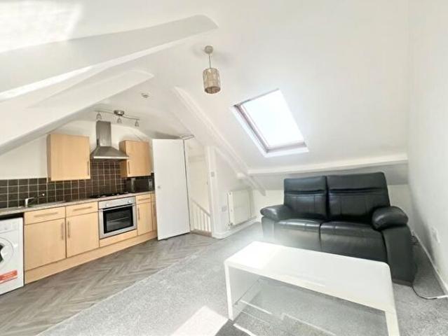 2 Bedroom Flat To Rent In Westbury Street, Swansea, SA1