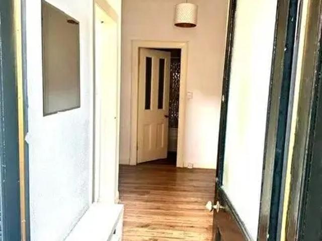 2 Bedroom Flat To Rent In Westclyffe Street, Glasgow, G41