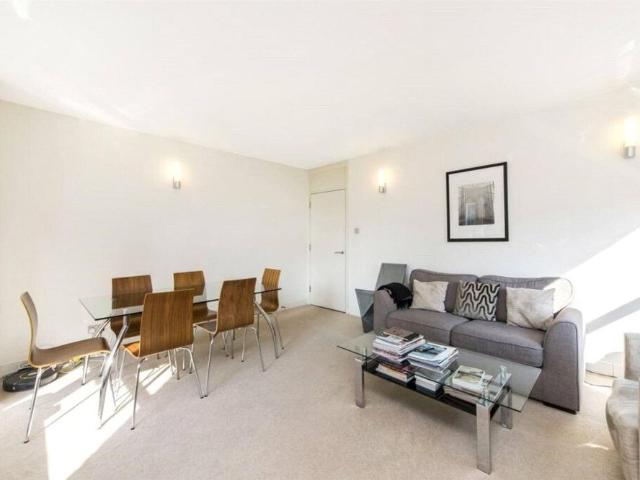 2 bedroom Flat to rent in Weymouth Street, Marylebone, London, W1W