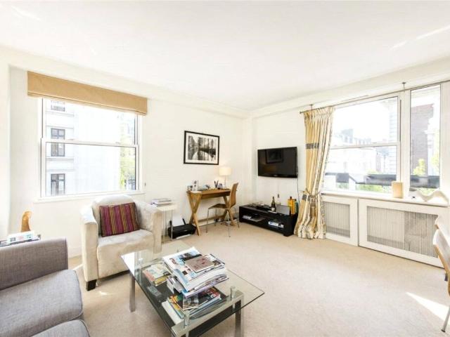 2 bedroom Flat to rent in Weymouth Street, Marylebone, London, W1W
