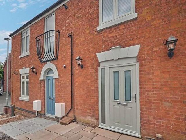 2 Bedroom Flat To Rent In Windsor Street, Burbage, LE10