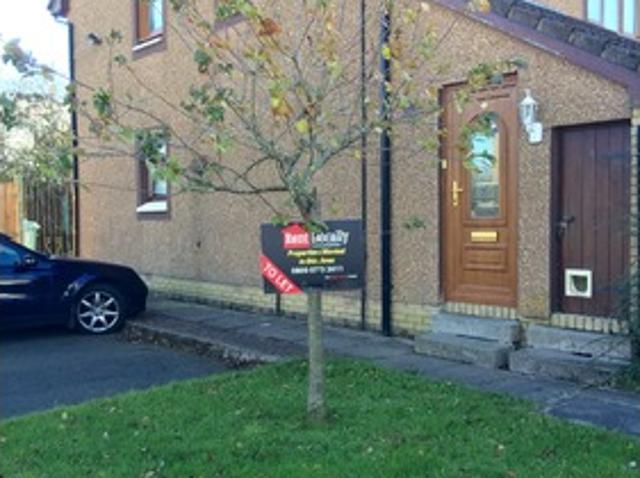 2 bedroom Flat to rent in Wishaw