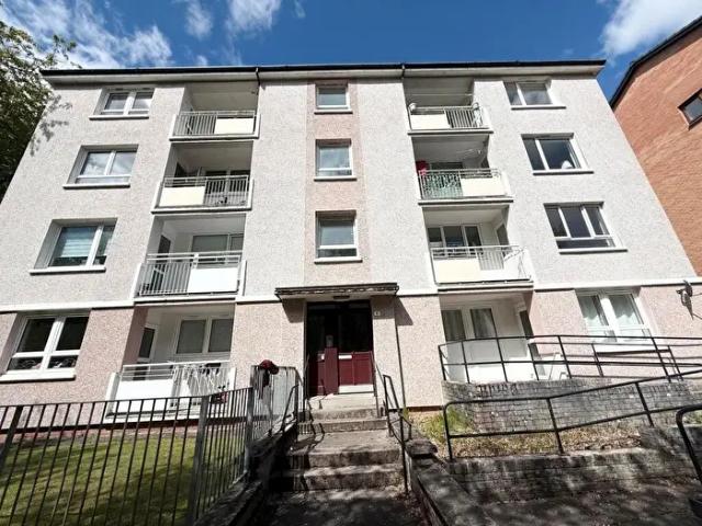 2 Bedroom Flat To Rent In Woodford Street, Shawlands, G41