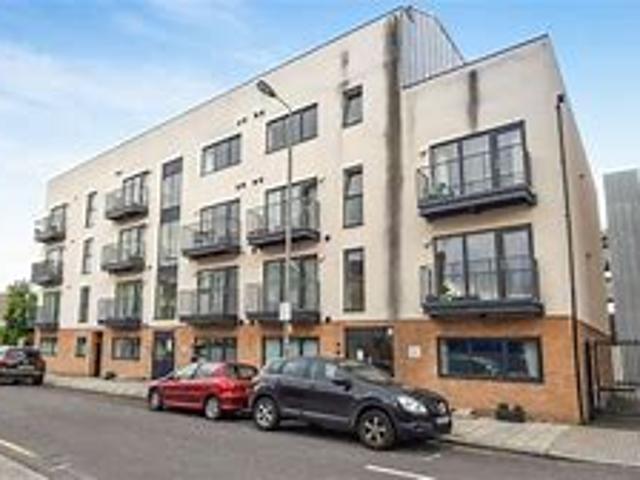 2 Bedroom Flat To Rent in