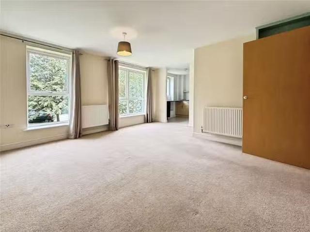 2 bedroom Flat to rent, Jackwood Way, Tunbridge Wells, TN1 £1.